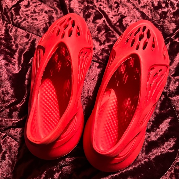 Shoes | Yeezy Foam Runner | Poshmark